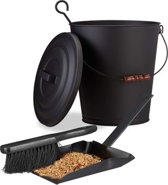 Relaxdays 2 TLG. Kaminreinigungs-Set, Ascheeimer, Kehrgarnitur, Stahl, Deckel, Henkel, Holzgriff, 24 Liter, flach, schwarz