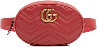 Gucci Bauchtaschen - Small GG Marmont Matelasse Leather Belt Bag - Gr. ONE SIZE - in Rot - für Damen