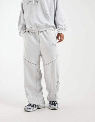 New Balance Trackside - Pantalon de surv&ecirc;tement en tissu &eacute;ponge - Gris