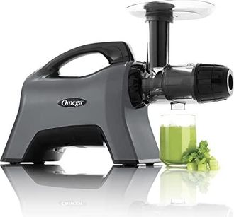 Omega Juicers MM1500 - dreistufige Pressschnecke mit einzigartiger Sellerie Cap f&uuml;r max. Saftausbeute 1,5 L - Ideal f&uuml;r Herstellung von Obst- und Gem&uuml;sep&uuml;re