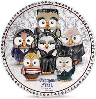 Egan The Addams Family Pizzateller aus Porzellan