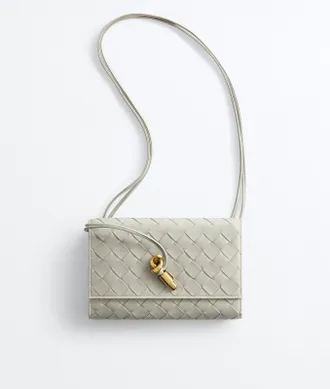 Bottega Veneta Pochette &agrave; bandouli&egrave;re Andiamo - Gris - Femme - Unisex