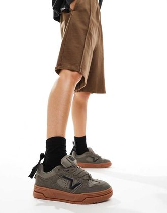 Vans Upland - Baskets chunky en daim à semelle gomme - Gris foncé