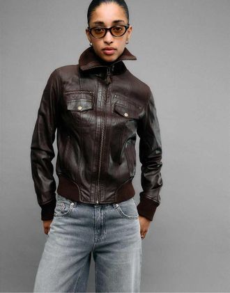 Stradivarius Veste en cuir c&ocirc;tel&eacute; - Marron-Brown