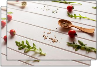 Wallario 2er Set Fr&uuml;hst&uuml;cksbrettchen aus Glas, Glasunterlage, Glasbrettchen K&uuml;che Ruccola, Tomaten und Gew&uuml;rze, Gr&ouml;&szlig;e 30 x 20 cm, Sicherheitsglas