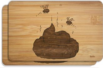Wallario 2er Set Frühstücksbrettchen aus Holz, Holzunterlage, Holzbrettchen Comic Scheißhaufen mit Fliegen, Größe 22 x 14 cm