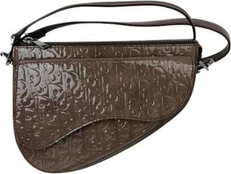Dior Sac bandouli&egrave;re pr&eacute;-propri&eacute;t&eacute; en cuir verni Saddle Boxy - Femme - Pre-owned - Brun - Taille: ONE Size