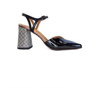 Chie Mihara Schwarze Lederkn&ouml;chelriemensandalen - - Shoes - Damen - Schwarzk - 38 EU