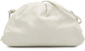 Bottega Veneta Hobo Bags - Lambskin The Mini Pouch Crossbody - Gr. unisize - in Wei&szlig; - f&uuml;r Damen