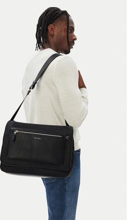 Calvin Klein Handtasche Ssnl Raised Logo Flap Messenger LV04D3501G Schwarz