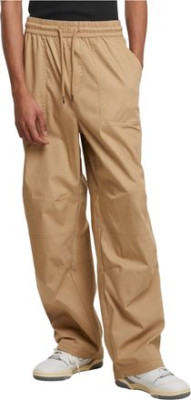 Urban Classics Herren Sporthose Loose Fit Pants with Darts, lässige Herren Trainingshose mit Kordelzug, Größen S - 5XL