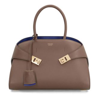 Ferragamo Hug S Handbag - - Bags - Damen - Braun - ONE SIZE