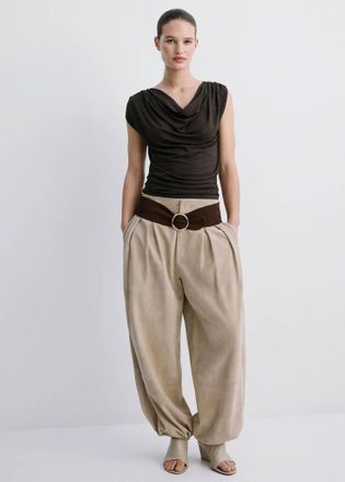 Mango Drapiertes eng anliegendes T-Shirt braun - Damen - XXS - MANGO