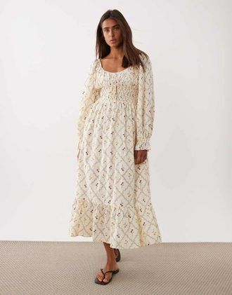 Miss Selfridge Robe longue tendance folk &agrave; petites fleurs - Jaune-multicolore