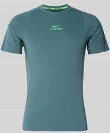 Nike T-Shirt mit Logo-Print und Raglan&auml;rmeln