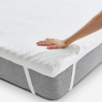 Pikolin Home Surmatelas Memoire de Forme de Hôtel - Couvre Matelas Mousse à Mémoire - Topper de 7 cm dÉpaisseur, 180 x 200 cm, Respirant et Housse Hypoallergénique