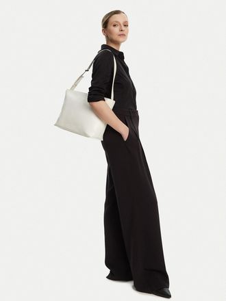 Calvin Klein Handtasche Calvin Klein Embossed Logo Medium Shopper K60K613172 &Eacute;cru