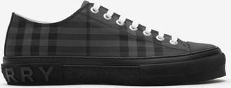 Burberry Sneakers en nylon m&eacute;lang&eacute; Check, Size: 42.5