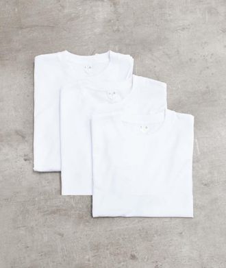 Arket 3er-Pack T-Shirts in Wei&szlig; mit regul&auml;rer Passform