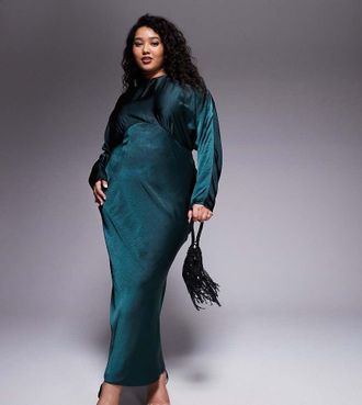 Asos Curve ASOS DESIGN Curve - Robe longue en satin &agrave; manches chauve-souris - Vert for&ecirc;t-Violet