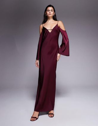 Asos Midi-Tr&auml;gerkleid aus Satin in Pflaume mit abfallender Schulterpartie und langen &Auml;rmeln-Lila