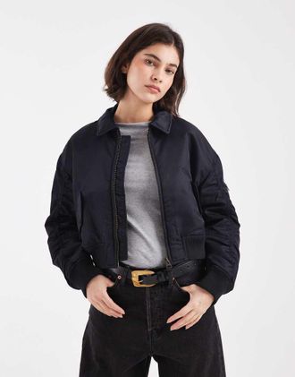 Levi's Bomberjacke aus Nylon in Schwarz mit gerafften &Auml;rmeln