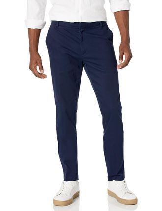Amazon Essentials Herren Faltenresistente Stretch-Chinohose mit schmaler Passform und flacher Vorderseite, Marineblau, 33W / 30L