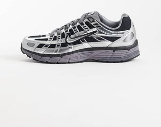 Nike P-6000 Sneaker in Schwarz und Silberchrom