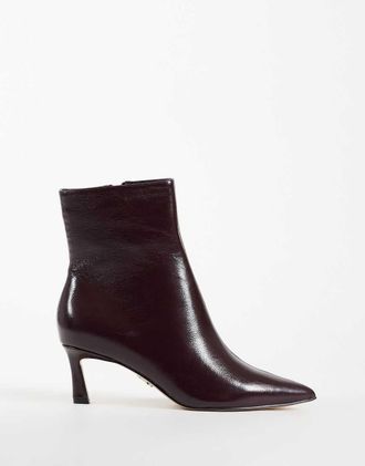 Steve Madden Lulah Mid-Ankle-Stiefel mit Absatz in Rot mit Crinkle-Optik