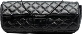 Chanel Sac bandouli&egrave;re matelass&eacute; vintage en cuir pr&eacute;-poss&eacute;d&eacute; - Femme - Pre-owned - Noir - Taille: ONE Size