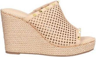 Laura Biagiotti CHAUSSURES - Sandales sur YOOX.COM