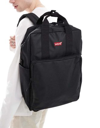 Levi's L Pack - Gro&szlig;er Rucksack in Schwarz mit Fledermaus-Logo