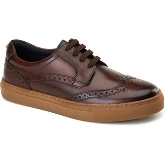 Base London Clapton Lederschuhe Für Männer In Verbranntem Braun Mit Brogue Muster