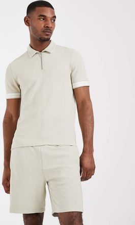 Capo Strukturiertes Polohemd in Hellbeige mit Zierband, Rei&szlig;verschluss und Kragen, Kombiteil-Neutral