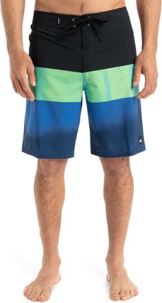 Quiksilver Herren SURFSILK Straight Leg 20 Boardshort, Nebulas Blue Bloomfade, 33W