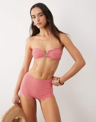 Kulani Kinis Strawberry Siesta - Tr&auml;gerloses Bikinioberteil mit rotem Vichy-Karomuster