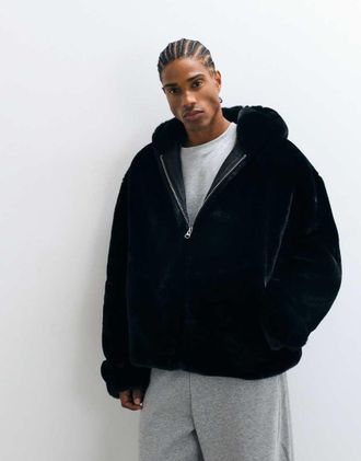 Asos Mantel aus Faux-Fur in Schwarz