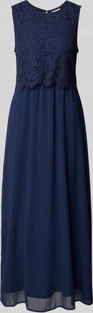 Vila Maxikleid mit Häkelspitze Modell MILINA