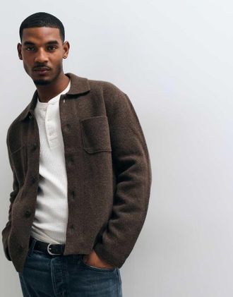 Abercrombie & Fitch 100 % Wolle Oversize-Hemdjacke mit Knopfleiste in Braun