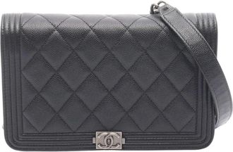 Chanel 2021-2025 Quilted Caviar Boy Wallet on Chain crossbody bag - Schwarz