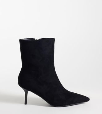 Simmi London Simmi London Wide Fit Ember spitze Ankle-Boots in Schwarz aus Velourslederimitat