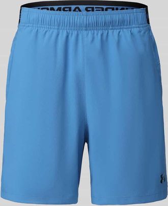 Under Armour Regular Fit Sportshorts mit Logo-Print