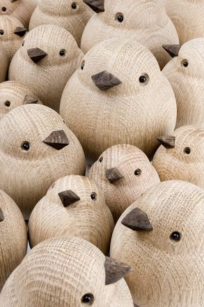 Novoform Design - Papa Sparrow - Dekofigur, Holzfigur - Spatz - Eichenholz - Maße (LxBxH): 11,5 x 9,3 x 10 cm