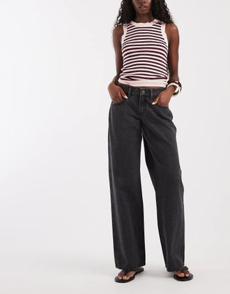 Hollister Jeans in verwaschenem Schwarz mit weitem Bein und niedrigem Bund-Braun