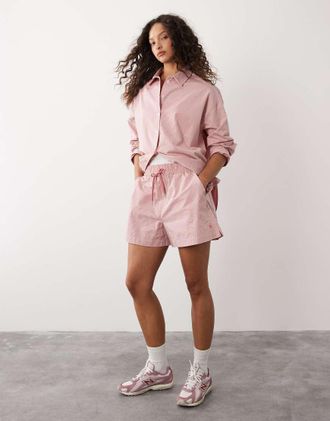 Sweaty Betty Sweaty - Betty - Short d&eacute;t&eacute; &agrave; rayures - Rose/blanc multicolore