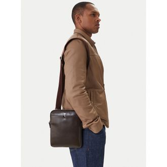 Guess Umh&auml;ngetasche Guess HMFITC P5123 Braun