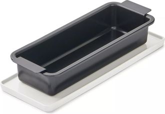 Betty Bossi Premium Backform f&uuml;r Schnitten und W&uuml;rfel, Metall mit Antihaftbeschichtung, 30x10x6 cm, mit Hebeboden und Porzellanplatte, PFAS-frei, Sp&uuml;lmaschinengee