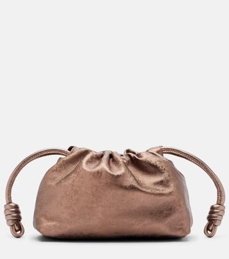 Loewe Clutch Flamenco Mini aus Metallic-Leder