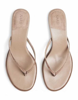 NA-KD Absatzschuhe aus Wildleder in Taupe-Braun