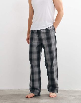 Calvin Klein pantalon de pyjama en coton &agrave; carreaux noirs et gris-Neutre